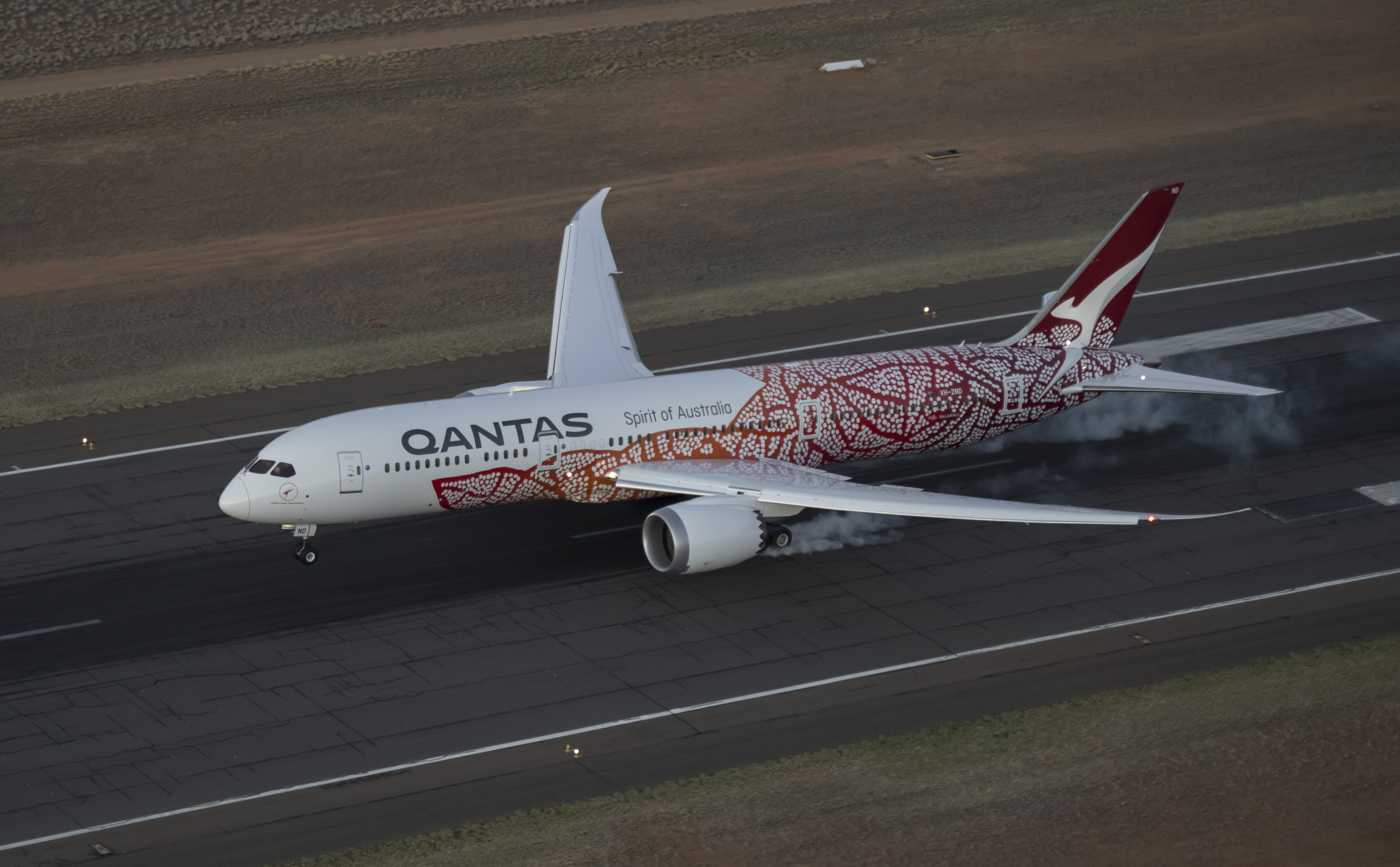 QANTAS WELCOMES HOME ITS NEWEST DREAMLINER WITH INDIGENOUS LIVERY QANTAS WELCOMES HOME ITS NEWEST DREAMLINER WITH INDIGENOUS LIVERY